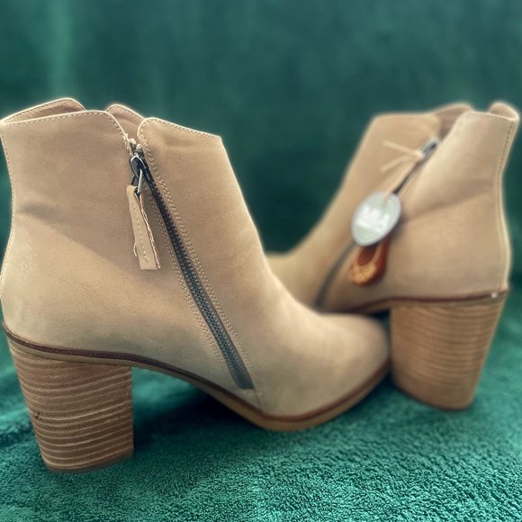 DSW | Shoes | Mia 976 Anatomic Contoured Footbed | Poshmark